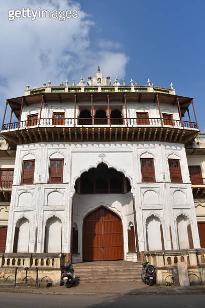 Entrance gate of Sadar Manzil Bhopal Islamic architecture, important ...