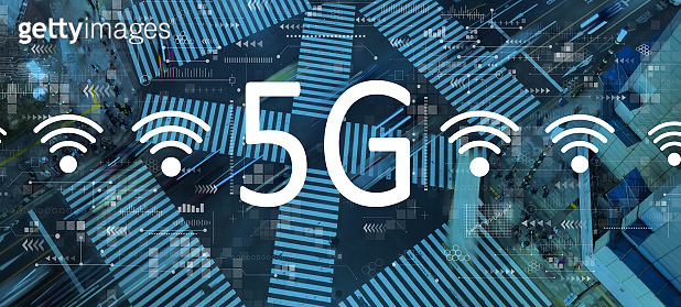 5G network with city traffic intersection 이미지 (1407721513) - 게티이미지뱅크