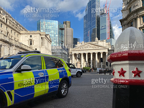 Bank of England view on Threadneedle Street London 이미지 (1432537586 ...