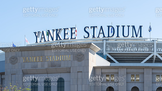 Yankee Stadium sign is seen in New York, NY, USA 이미지 (1446367988) - 게티이미지뱅크