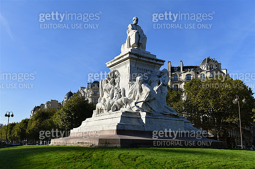 Monument to scientist Louis Pasteur, Paris, France 이미지 (1441425907 ...