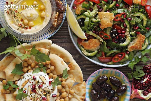 Traditional Lebanese dishes assortment. 이미지 (1388632131) - 게티이미지뱅크