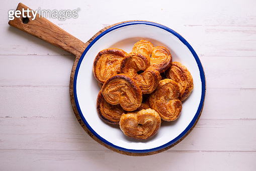 PalmeritasPuff pastry palm trees with sugar. Spanish traditional ...