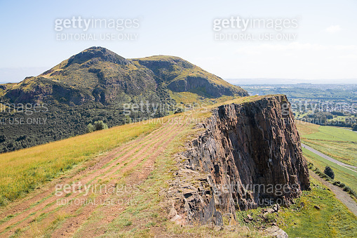 Holyrood park and Arthur's Seat, ancient volcano and nature park ...