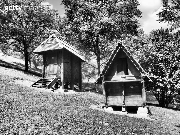 Traditional rural buildings, dwelling house, sheds, barn, bathhouse ...