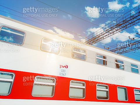 Russian Railways double-decker car. RZD logo. 이미지 (1409516209) - 게티이미지뱅크