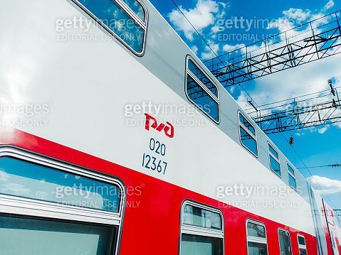 Russian Railways double-decker car. RZD logo. 이미지 (1409516206) - 게티이미지뱅크