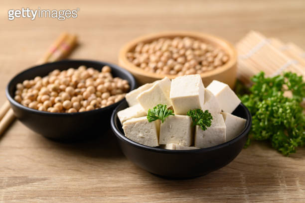 Homemade tofu with soybean seed, Vegan food 이미지 (1399518715) - 게티이미지뱅크