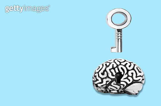 Unlocking a human brain with a master key 이미지 (1418724015) - 게티이미지뱅크