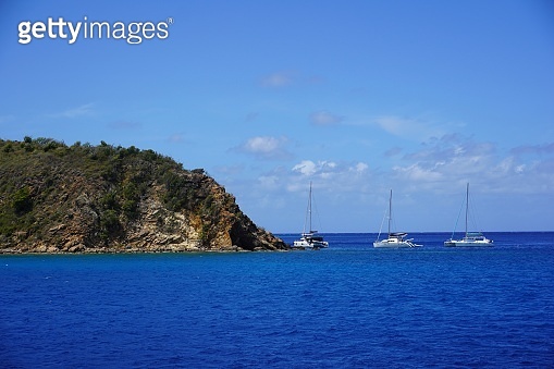 Norman Island Caves at Treasure Island Point, BVI 이미지 (1397390680) - 게티 ...
