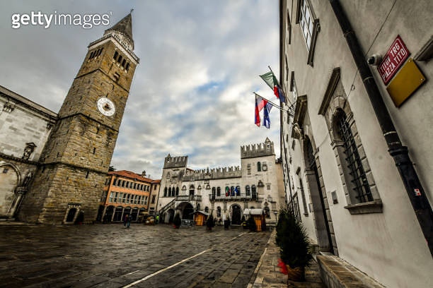Side View Of Cathedral of the Assumption In Koper, Slovenia 이미지 ...