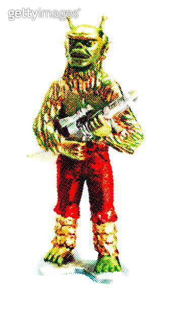 Alien Holding Weapon 이미지 (1401977100) - 게티이미지뱅크