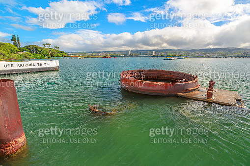 Pearl Harbor USS Arizona shipwreck memorial 이미지 (1389333993) - 게티이미지뱅크