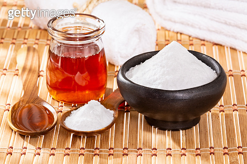 Baking Soda And Honey Bee Mixture That Provides Many Health Benefits ...