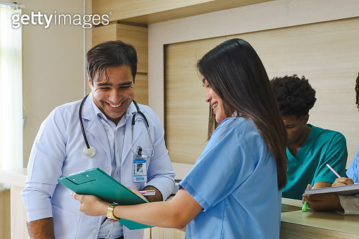 Happiness Medical students talking Consult with the doctor in the ...
