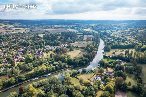 Amazing view of Goring and Streatley, village town near Reading ...