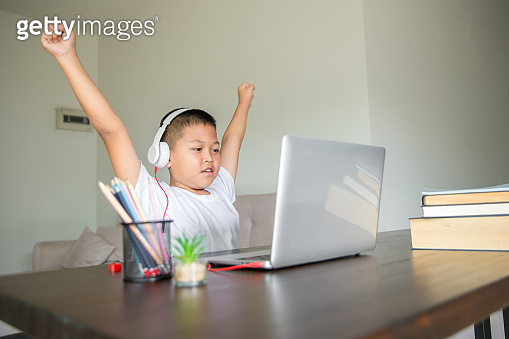 Young student distance learning virtual distance online class on video ...