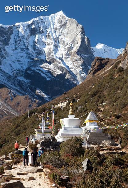 Thame gompa stupa temple Buddhist monastery khumbu (1389567272) - 게티이미지뱅크