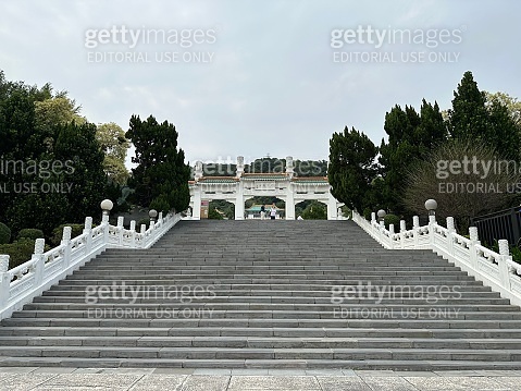 Stairs to the gate of Taiwan National Palace Museum (1444215686) - 게티이미지뱅크