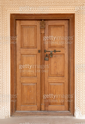 traditional qatari house exterior at the national qatar museum. 이미지 ...