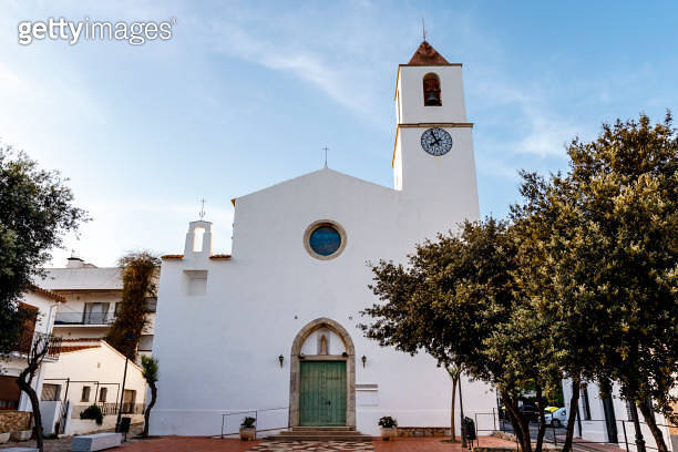 Exterior of the Iglesia de San Pedro church in Calella de Palafrugell ...