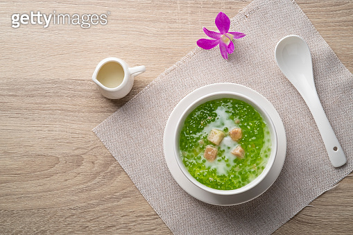 Pandan flavoured Tapioca pearl pudding with a dash of coconut milk ...