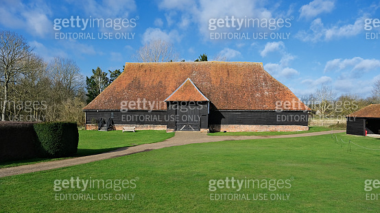 Large preserved medieval granary barn. Cressing Temple, Essex 이미지 ...