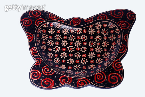 Decorative plate made of wood with floral batik design 이미지 (1386961075 ...