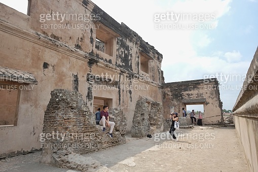 Domestic tourists visit and take pictures at Pulo Cemeti's historic ...