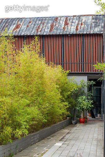 Japanese architectural style brick roof (1427932368) - 게티이미지뱅크