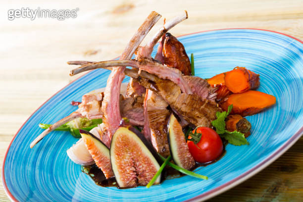 Roasted ribs of mutton with figs, vegetables, sauce demi-glace 이미지 ...