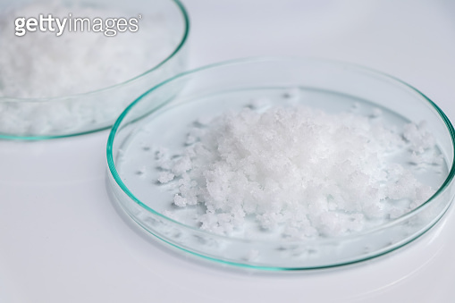 sodium used in laboratory test or industry 이미지 (1394765324) - 게티이미지뱅크