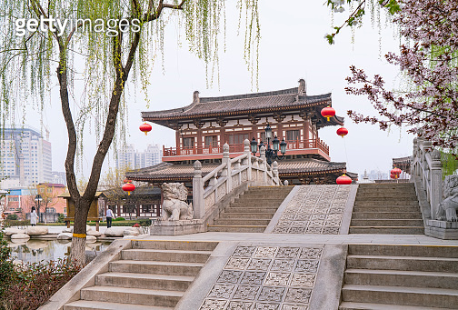 chinese temple qing long temple,xi an,china in sunset 이미지 (1398718696 ...