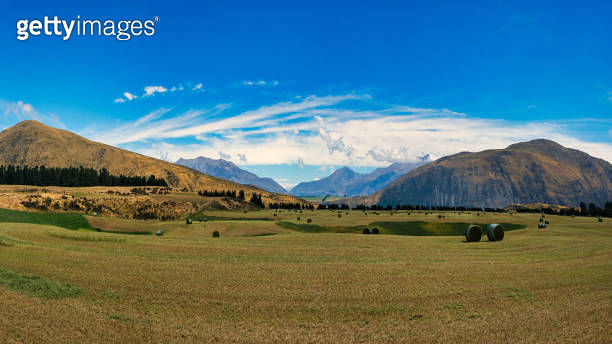 Somewhere between Lake Pearson and Lake Georgina in NZ’s South Island ...
