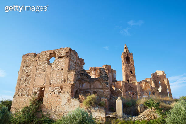 Belchite ruins view 이미지 (1499696583) - 게티이미지뱅크 Belchite ruins view 이미지 (1499696583) - 게티이미지뱅크