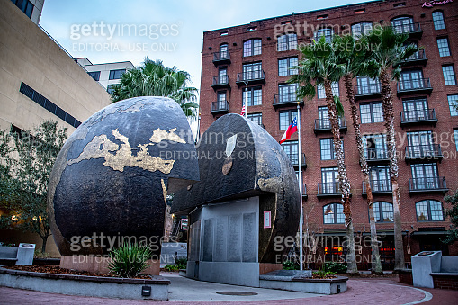 Savannah, GA November 2022, Scenes from the Plant Riverside District in ...