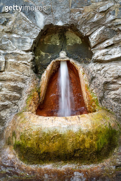 Orenda Spring in Saratoga Spa State Park 이미지 (1495992052) - 게티이미지뱅크