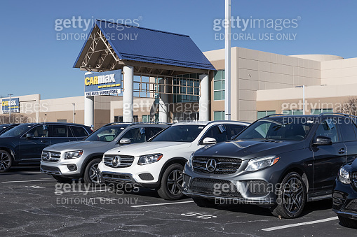 CarMax Auto Dealership Mercedes Benz display. CarMax is the largest ...