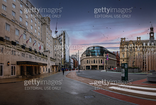 Panoramic landscape of the newly redeveloped City Square in Leeds city ...