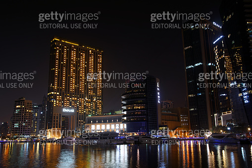 Marina Mall and Pier 7 building in the Marina District in Dubai, United ...
