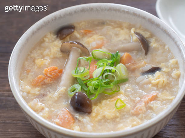 Zosui (Japanese Rice Soup) 이미지 (1468236553) - 게티이미지뱅크