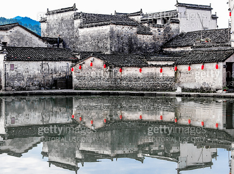 Hongcun, Anhui, China, the iconic building of a traditional village 이미지 ...