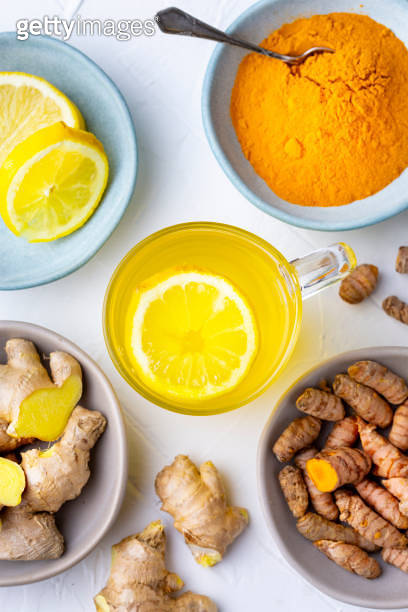 Curcuma longa and ginger, powder, rhizomes and tea. Complementary ...