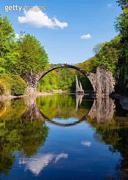 Arch Bridge (Rakotzbrucke, Devil’s Bridge) in Kromlau, Germany, with ...