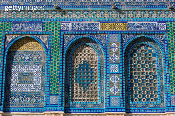 Arabic mosaic tile details on al-Aqsa mosque, Dome of the Rock ...