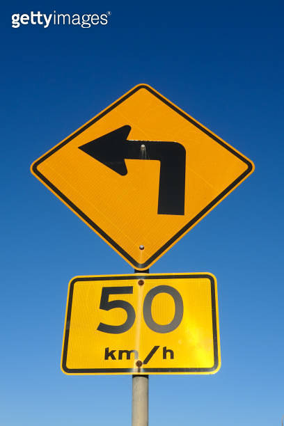 Recommended Speed Sign 이미지 (1861545966) - 게티이미지뱅크