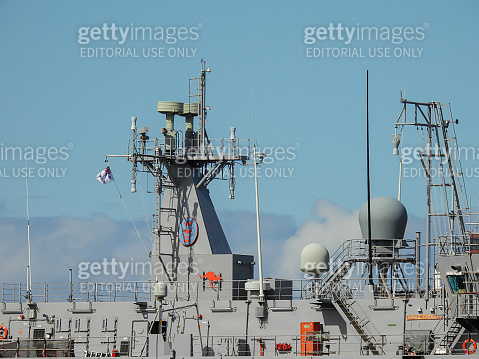 HMAS Choules Spring Clouds (1698544767) - 게티이미지뱅크