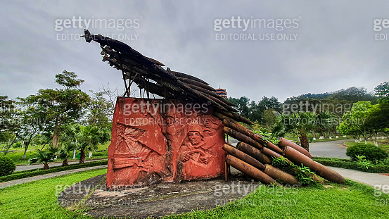 Bombshell Memorial At Dong Loc Junction In Ha Tinh Province, Vietnam ...