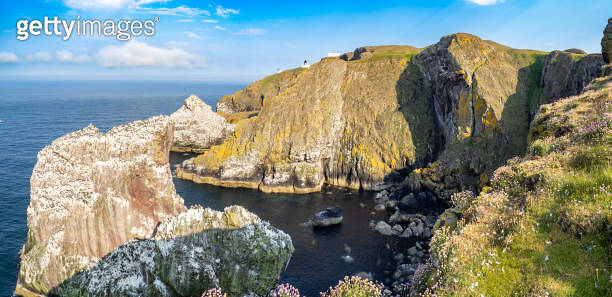 St Abbs Head and St Abb Lighthouse, Scotland 이미지 (1592493218) - 게티이미지뱅크