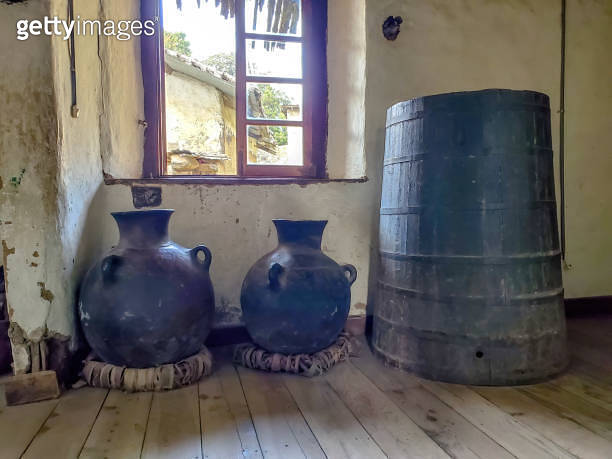 Traditional clay pot design in ethiopia 이미지 (1721835424) - 게티이미지뱅크